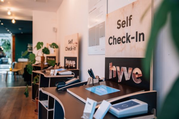 meet and sleep, work and eat! | Hyve