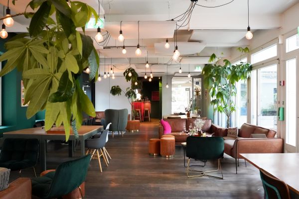 meet and sleep, work and eat! | Hyve